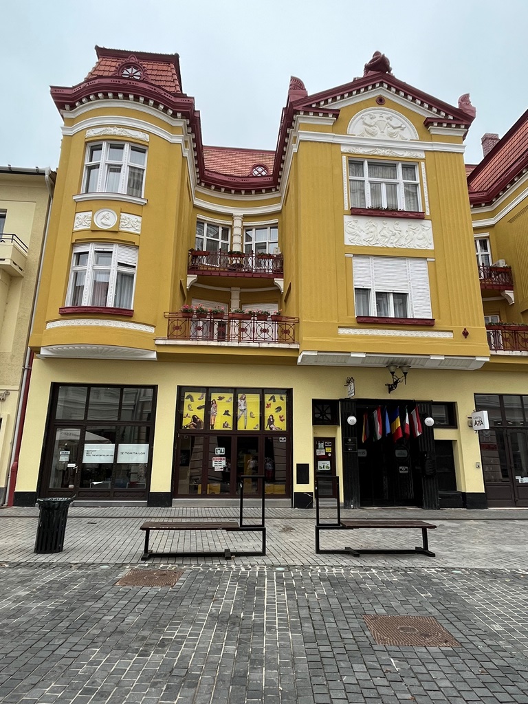 Oradea- uma cidade Art Nouveau! – Viagens da Lita
